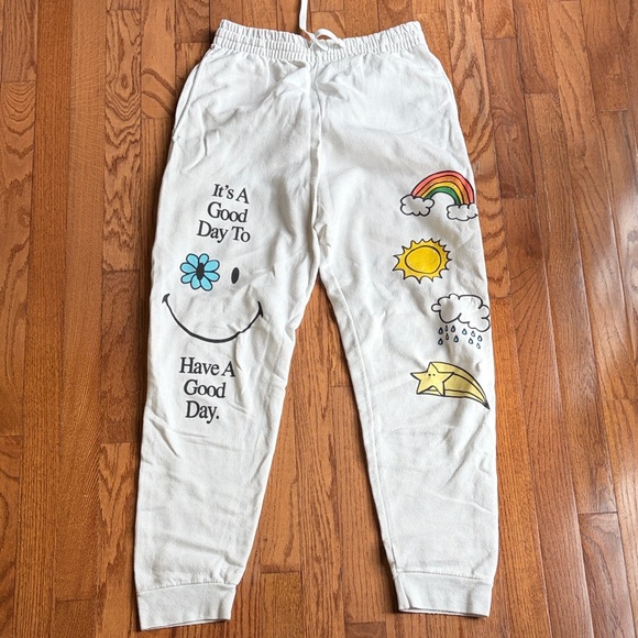 Smiley | Pants & Jumpsuits | Smiley White Sweatpants Joggers With ...
